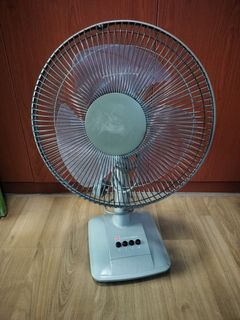 16 inch KDK Table Fan, Furniture & Home Living, Lighting & Fans, Fans ...