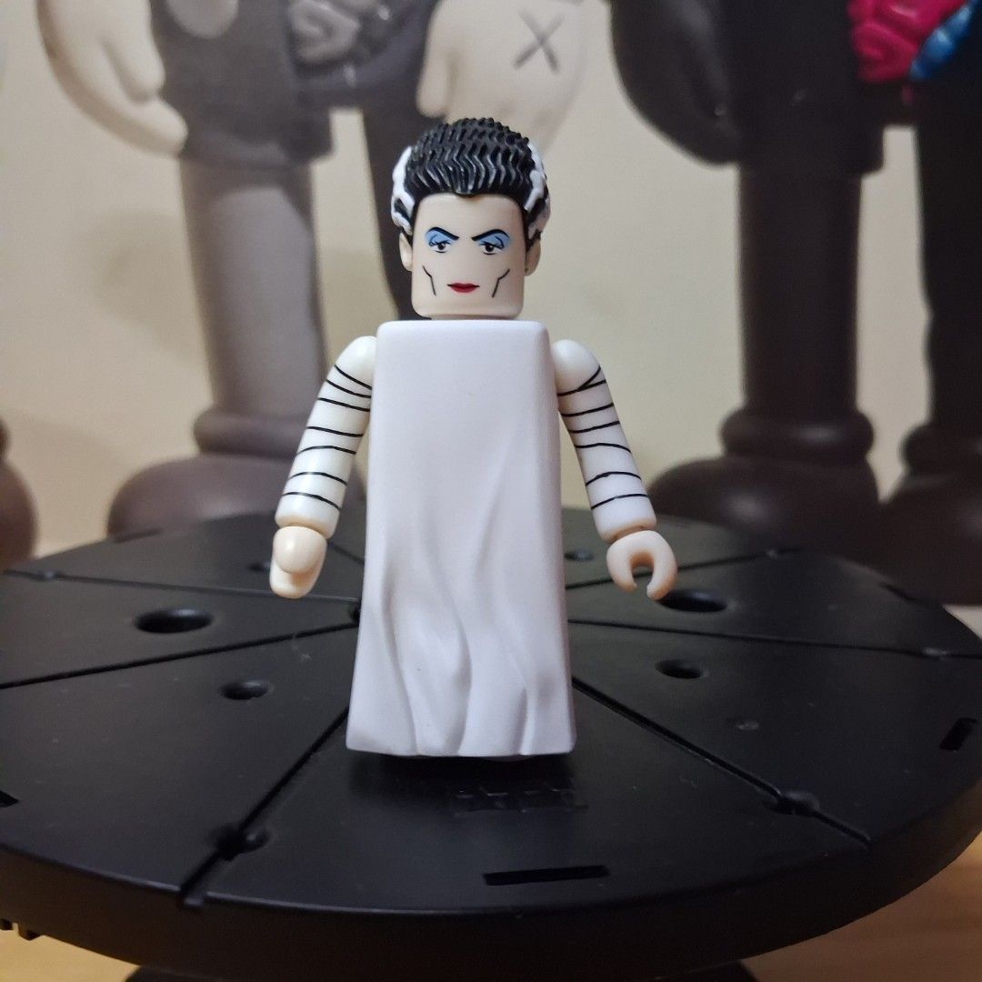 Medicom Toy Universal Studios Universal Monsters Bride of Frankenstein ...