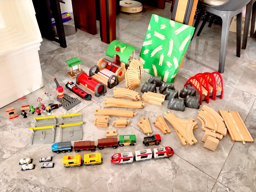 Brio Wooden Train Set - Deluxe Railway Set , Hobbies & Toys, Toys ...