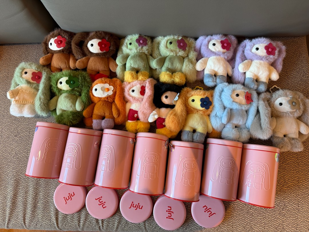CJ HENDRY JUJU PLUSH KEYCHARM, Hobbies & Toys, Toys & Games on Carousell