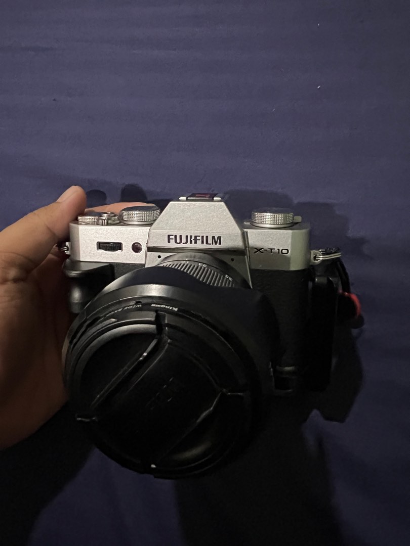 Fujifilm XT-10 with 16-50mm kit lens, Photography, Cameras on Carousell