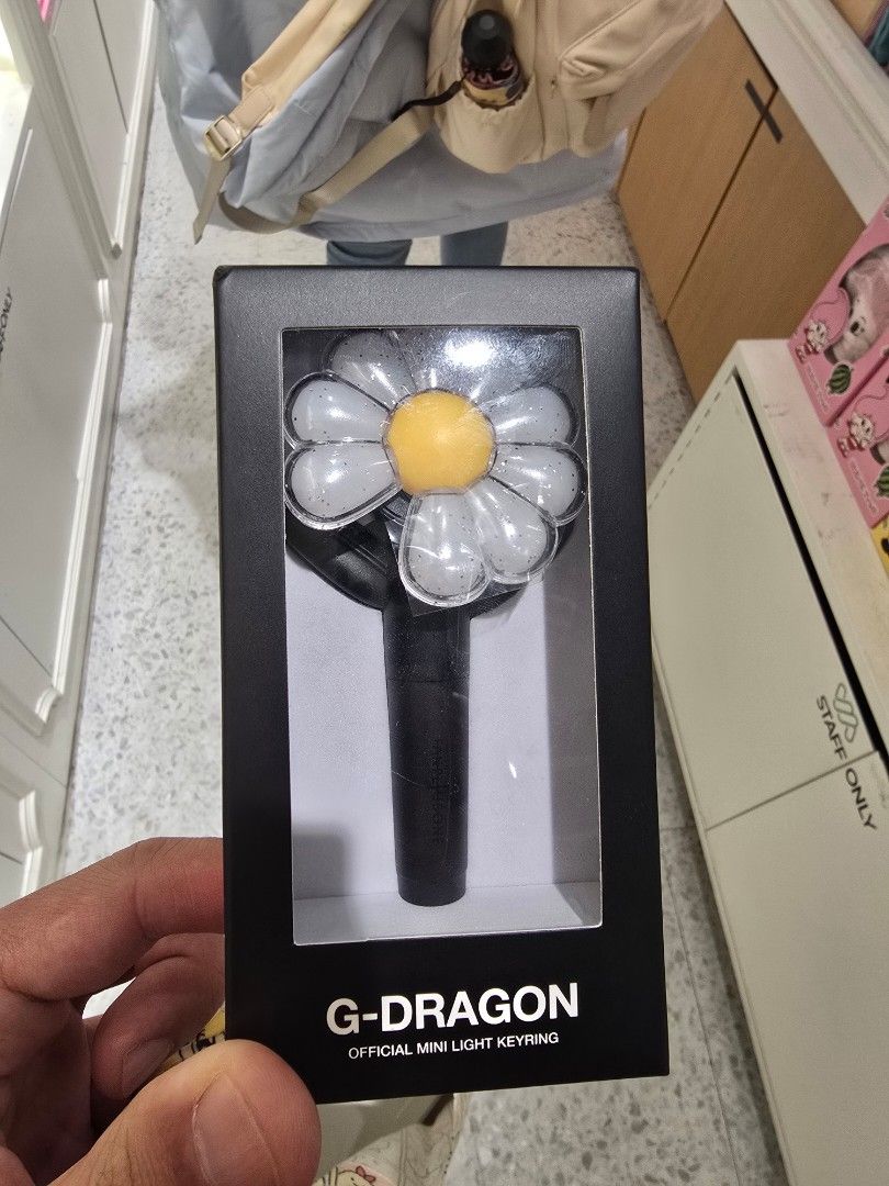 Sealed: G dragon Official mini light stick, Hobbies & Toys, Memorabilia ...