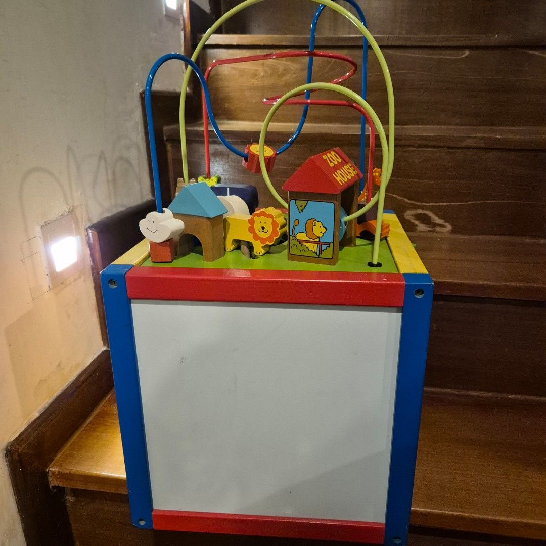 Giant Size Zoo House Wooden Activity Cube 30 x 30cm, Babies & Kids ...
