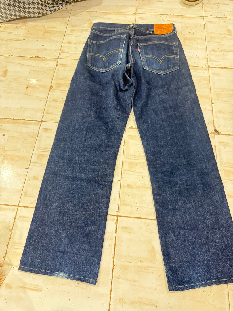Levis 702 90s vintage big E, Men's Fashion, Bottoms, Jeans on Carousell