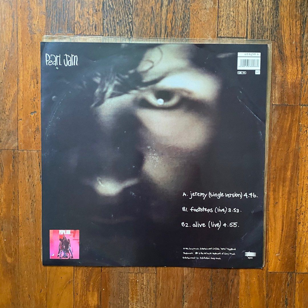 Pearl Jam: Jeremy. (12" Picture Disc, Single, 1992). Epic., Hobbies ...