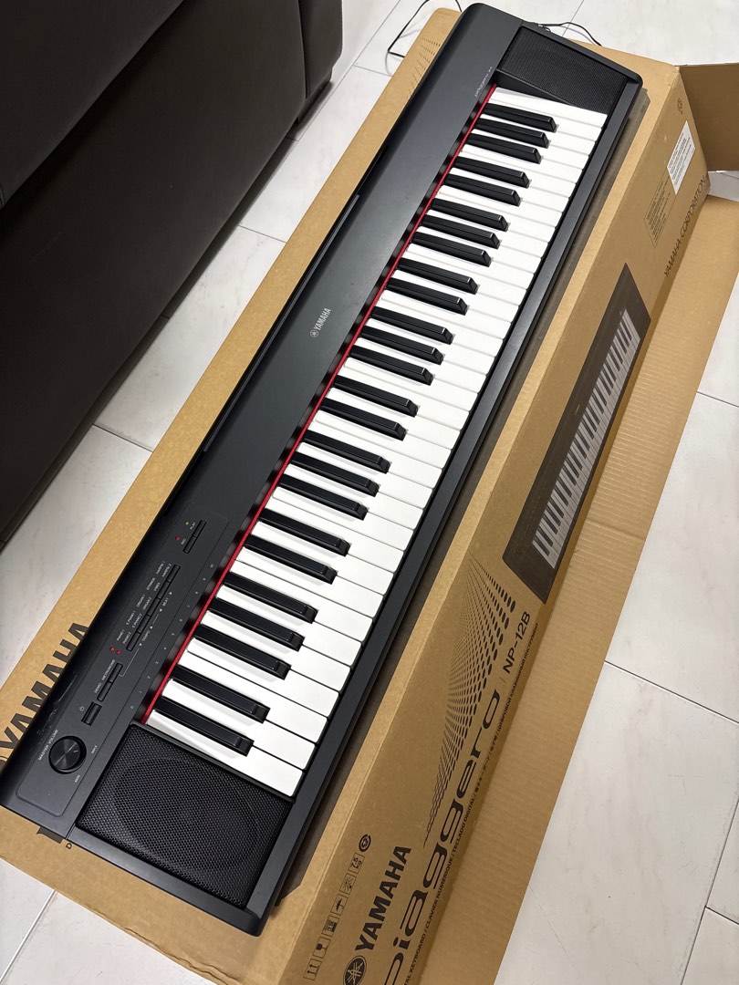 Yamaha Piaggero NP-12B Digital Piano, Hobbies & Toys, Musical ...