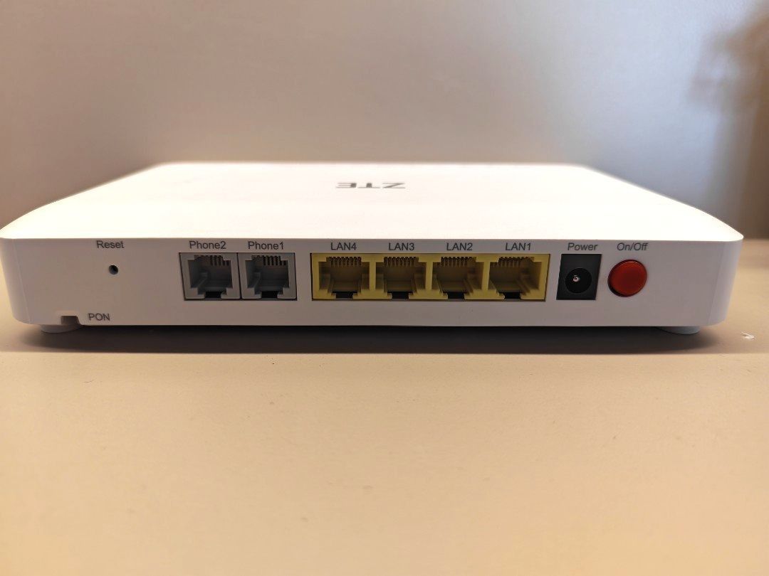 ZTE UONU ONT Modem Router F620, Computers & Tech, Parts & Accessories ...