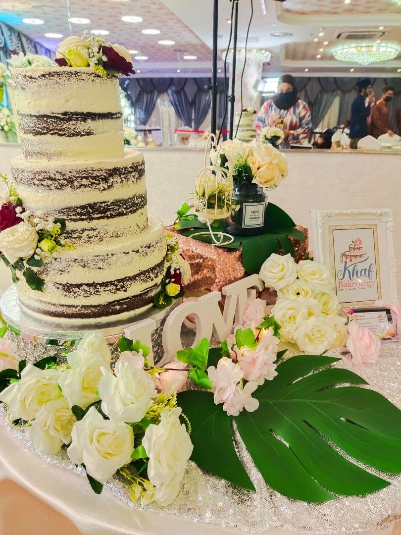 Custom Wedding Cakes - Various Designs, Food & Drinks, Homemade Bakes ...