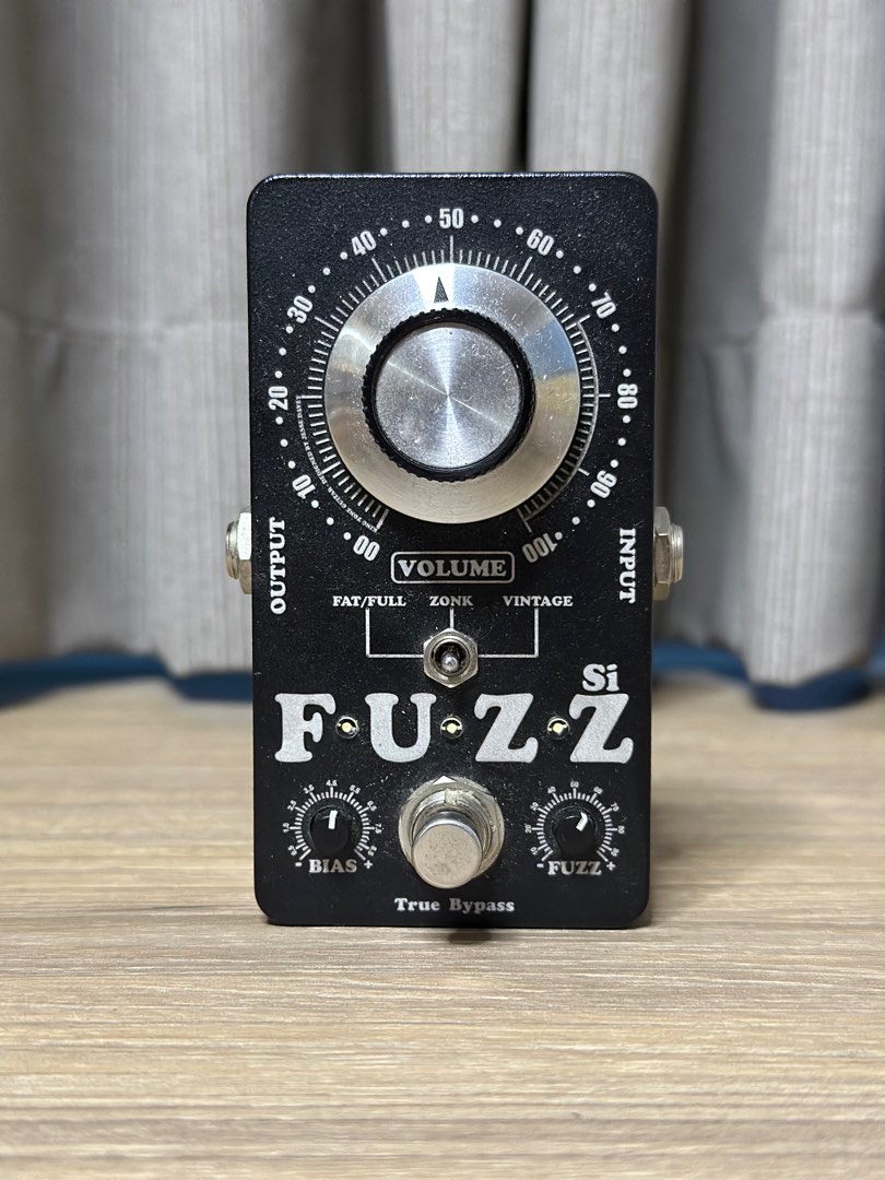 Kingtone Mini Fuzz Si Pedal, Hobbies & Toys, Music & Media, Musical ...