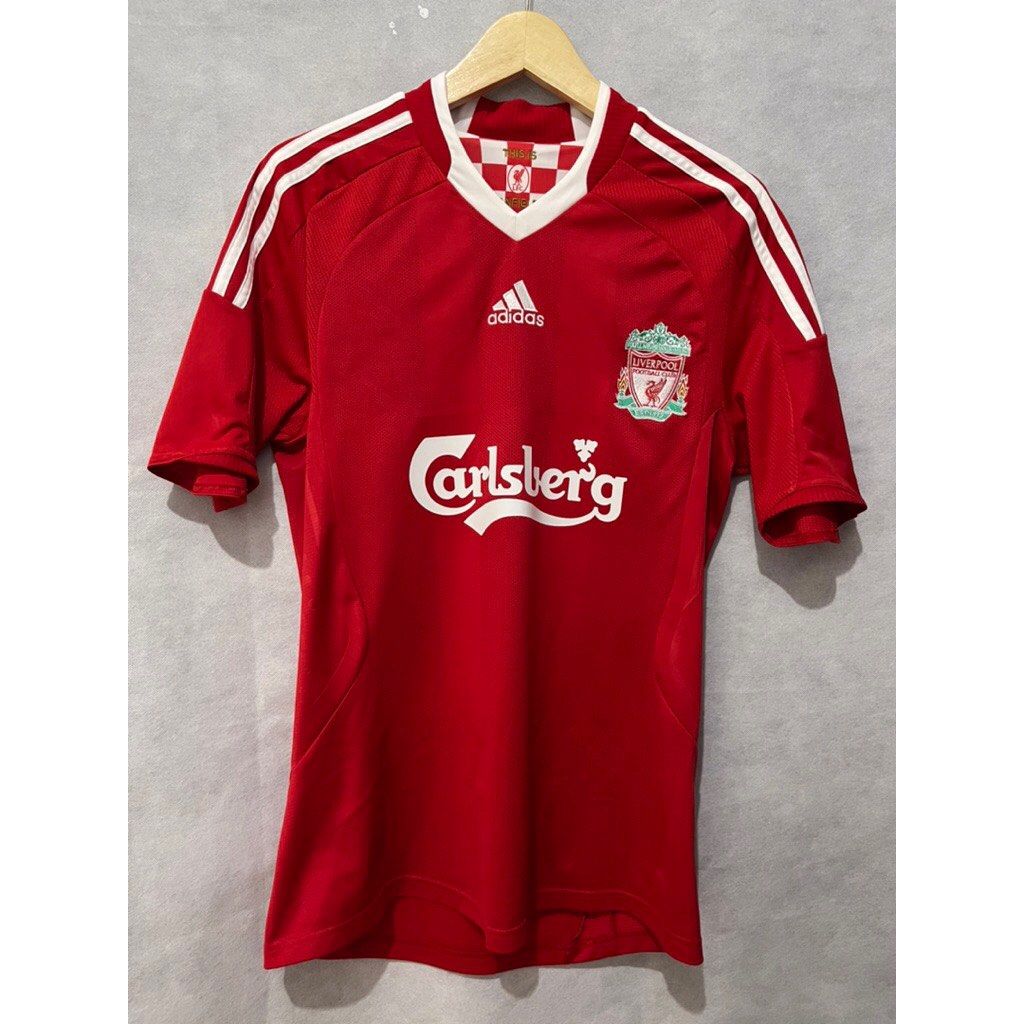 Liverpool FC Gerrard #8 Jersey, Men's Fashion, Activewear on Carousell