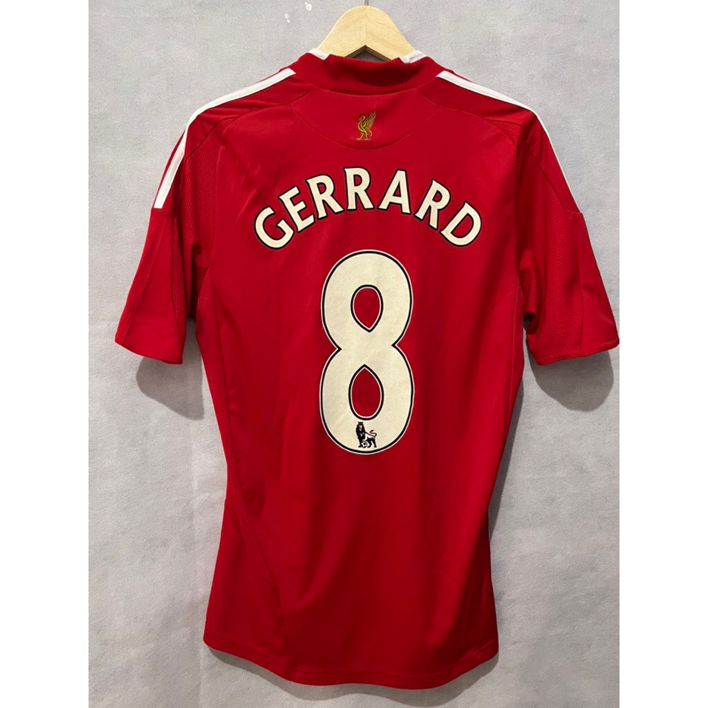Liverpool FC Gerrard #8 Jersey, Men's Fashion, Activewear on Carousell
