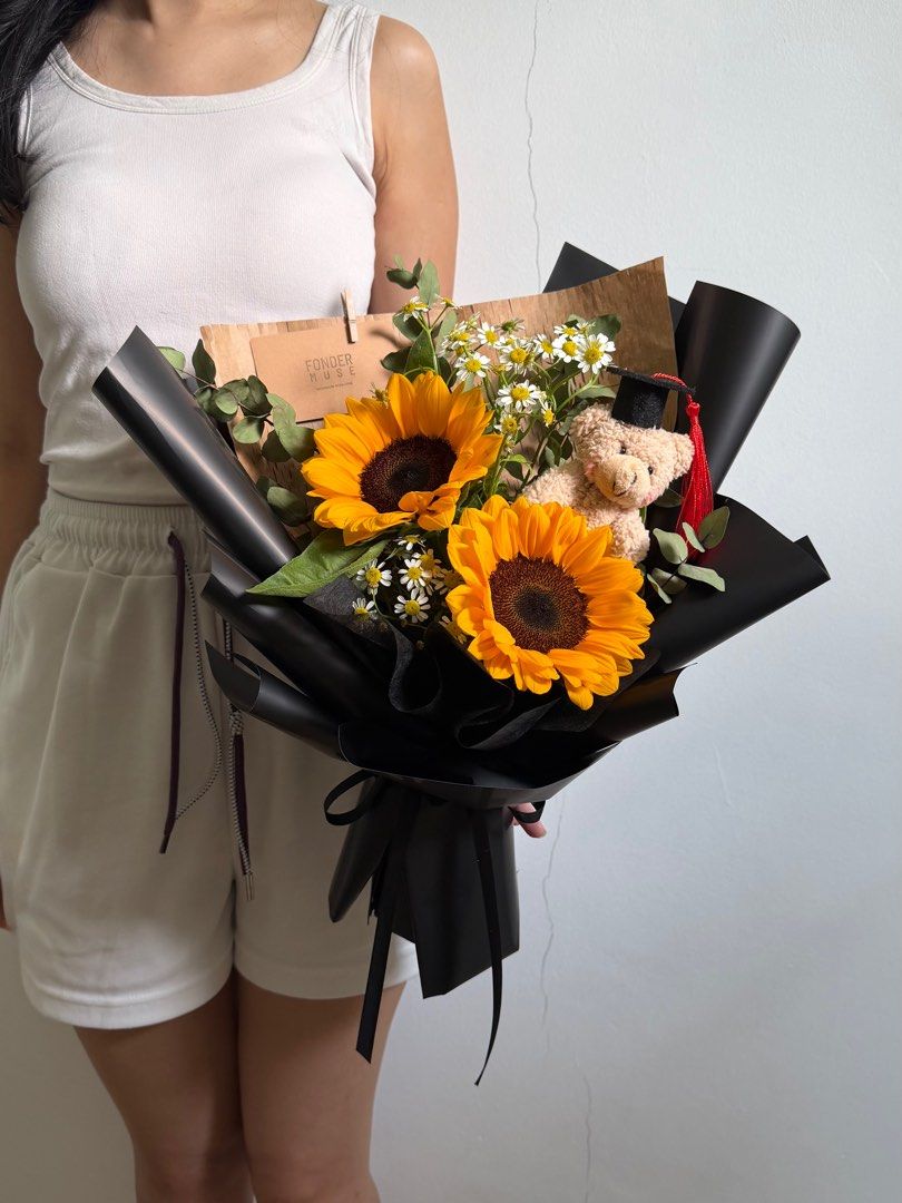 Sunflower Graduation Bouquet with Teddy Bear ,fresh sunflower bouquet ...