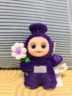 Teletubbies Laa-Laa Plush Toy with Flower, Hobbies & Toys, Toys & Games ...