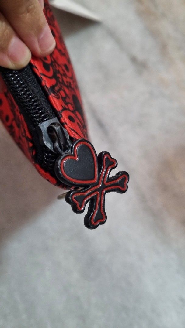 Tokidoki for Marina Bay Sands Pouch Bag, Women's Fashion, Bags ...