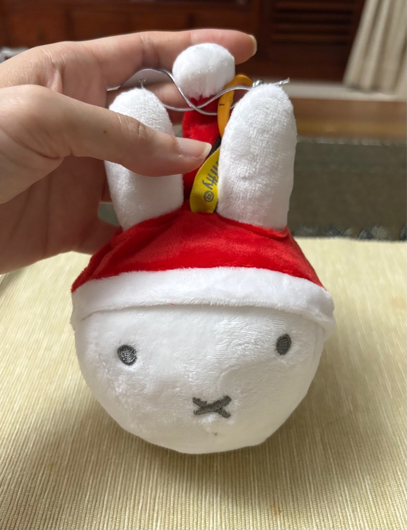 [WTT] Bee Cheng Hiang x Miffy Christmas Plush, Hobbies & Toys ...