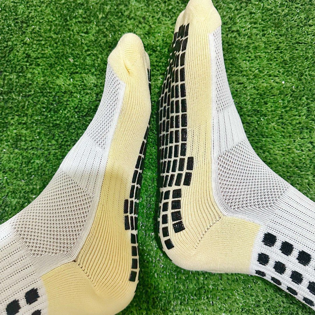 💯 Trusox Grip Socks, Sports Equipment, Sports & Games, Racket & Ball ...