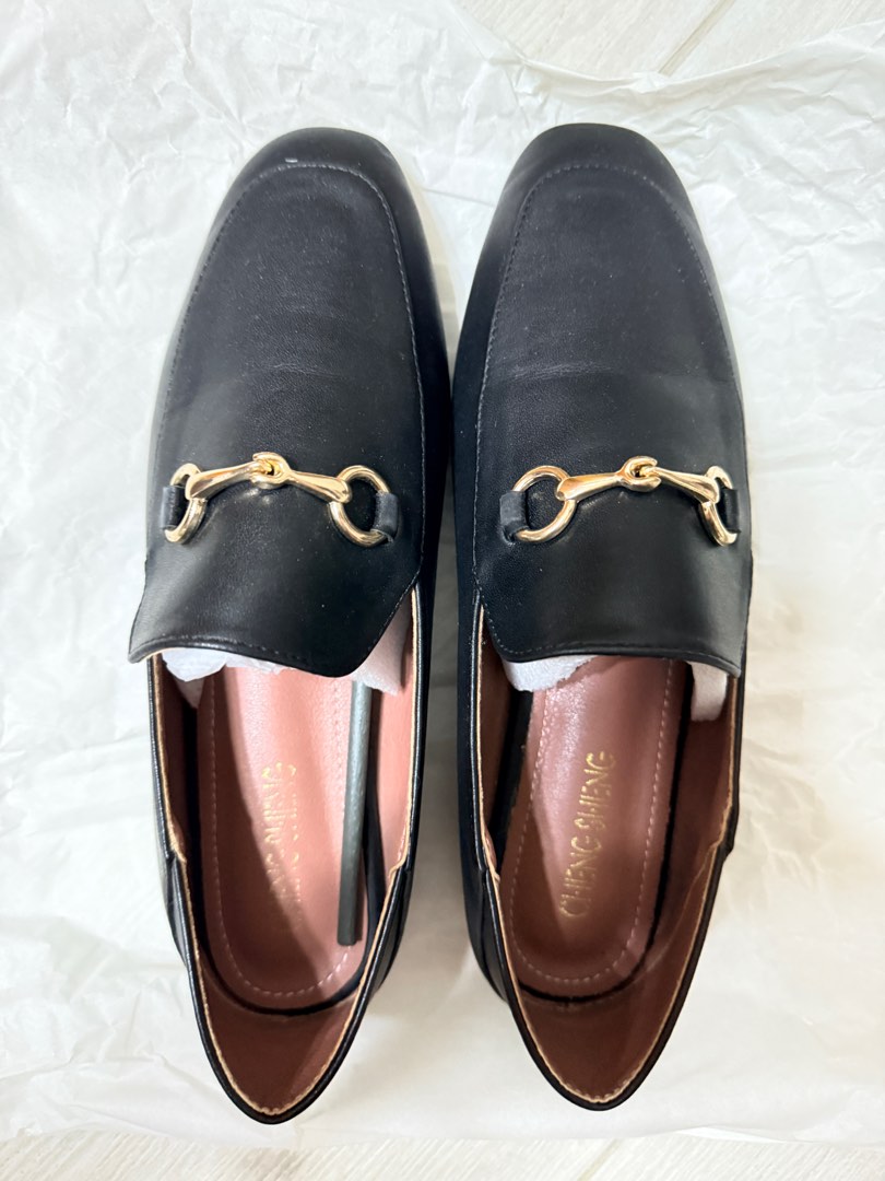 Cheng Sheng 黑色金屬扣樂福鞋, 女裝, 鞋, Loafers - Carousell
