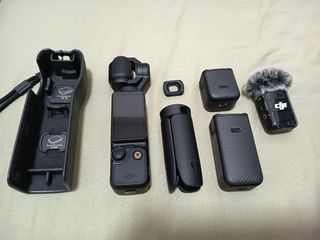 DJI Osmo Pocket 3 creator combo, 攝影器材, 攝錄機 - Carousell