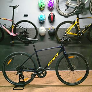 Giant Escape 3 Hybrid Bike, Sports Equipment, Bicycles & Parts ...