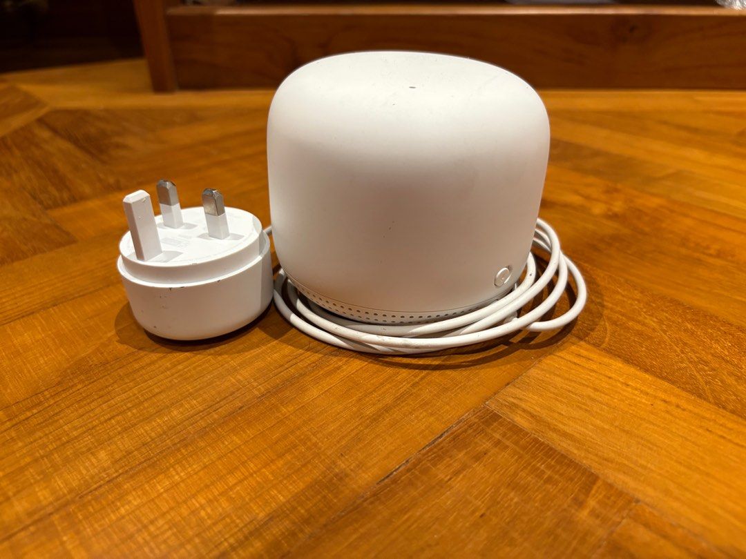 Google Nest Wifi point - White, Computers & Tech, Parts & Accessories ...