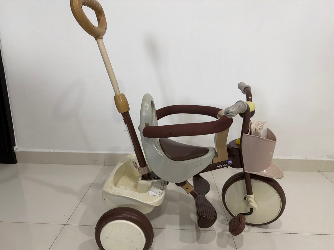 Iimo Tricycle with Parent Handle, Babies & Kids, Going Out, Strollers ...