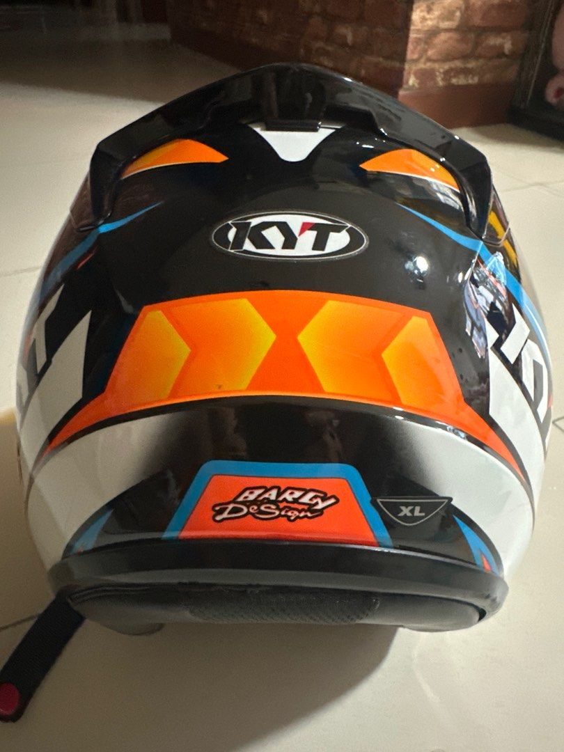 KYT Venom Helmet Tiger XL with 2 tinted visors, Motorcycles, Motorcycle ...