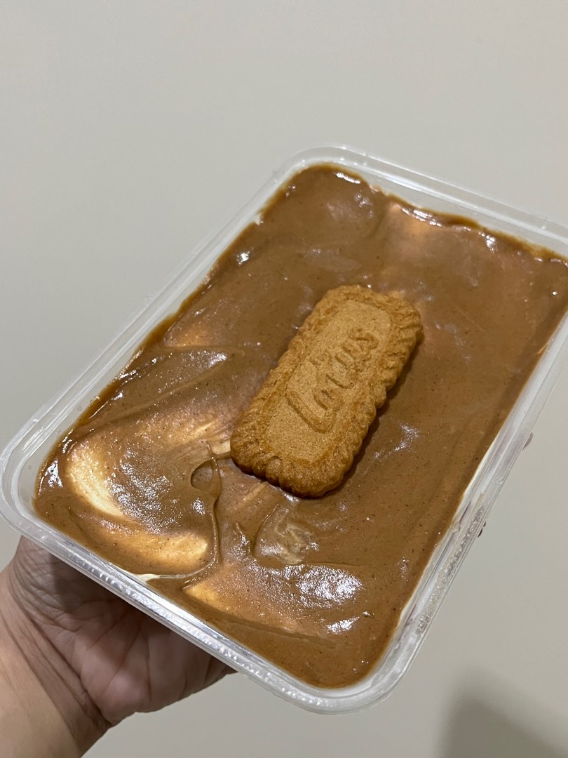 Lotus Biscoff Dessert Creamy Bicscoff Graham Cake, Food & Drinks, Other ...