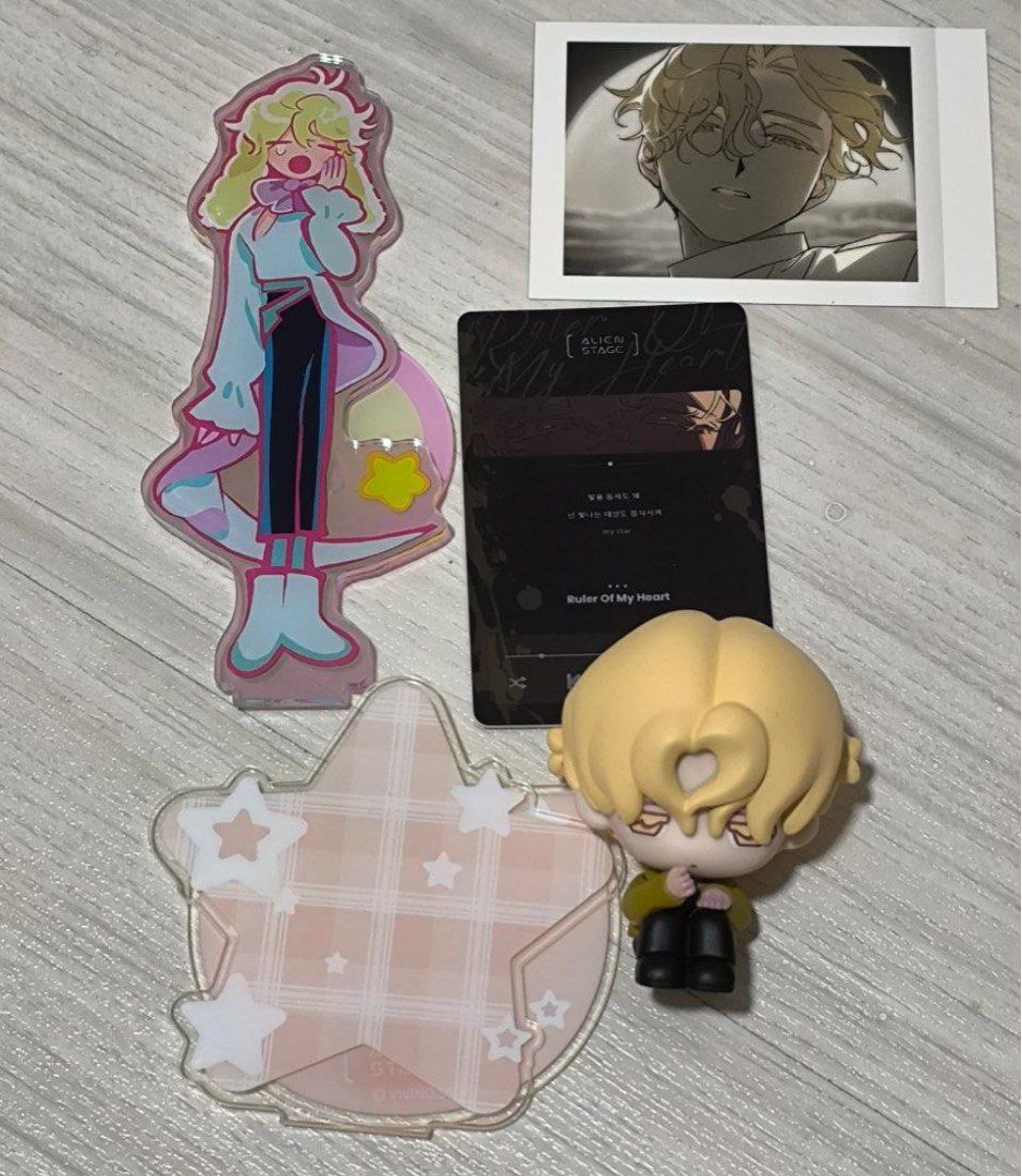 luka bunny alnst / alien stage merch!!, Hobbies & Toys, Memorabilia ...