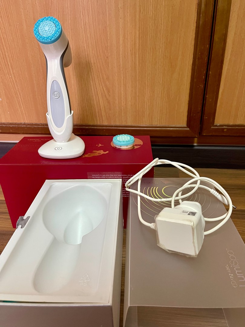 Lumi Spa Facial Cleansing Device & head cleanser, Beauty & Personal ...