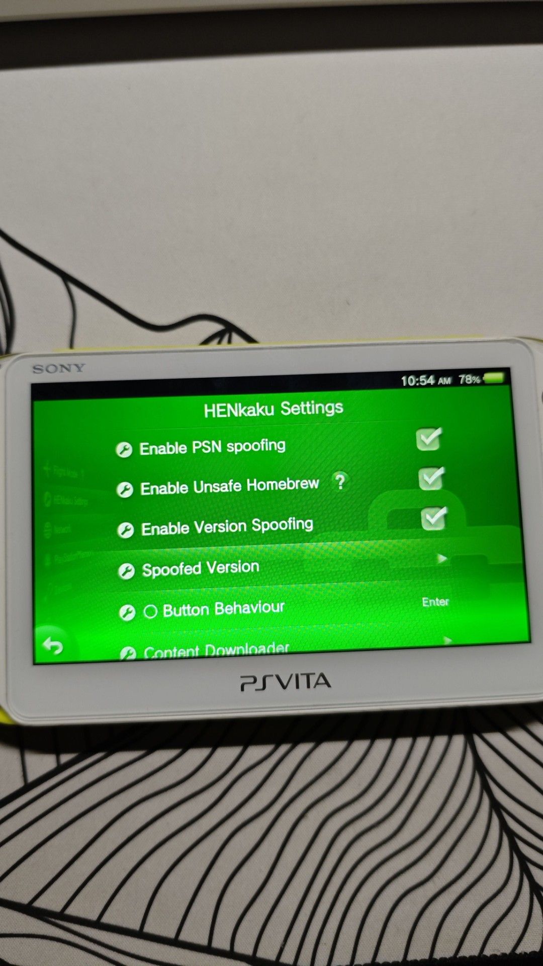 Rare PS Vita Slim (Lime Green/White) - Official Singapore Release ...