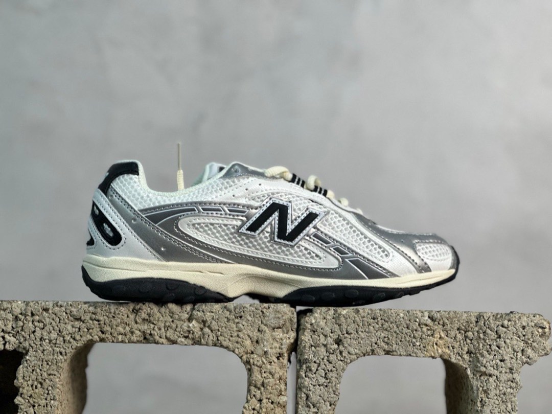 New Balance 2040, Men's Fashion, Footwear, Sneakers on Carousell