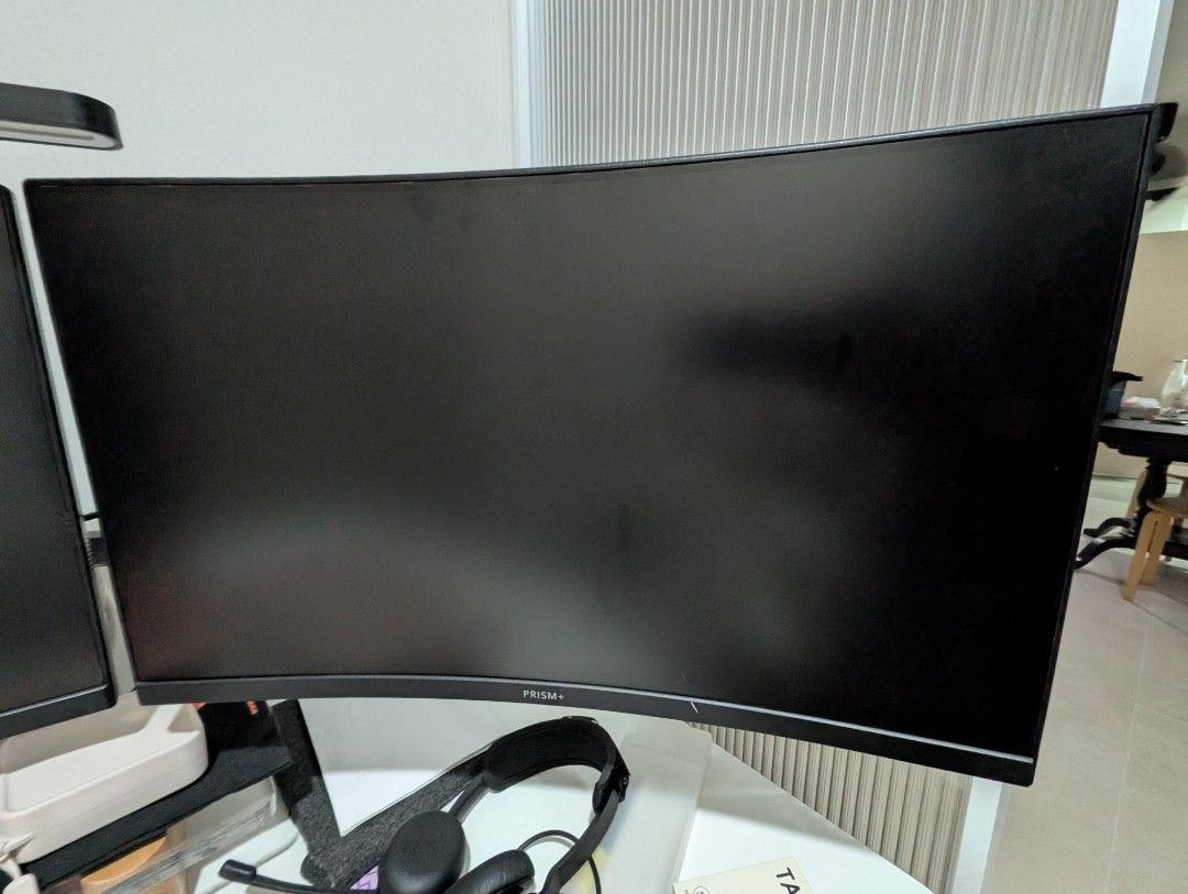 Triple Monitor Setup - LG, Prism+, Humanscale Monitor Arm with height ...