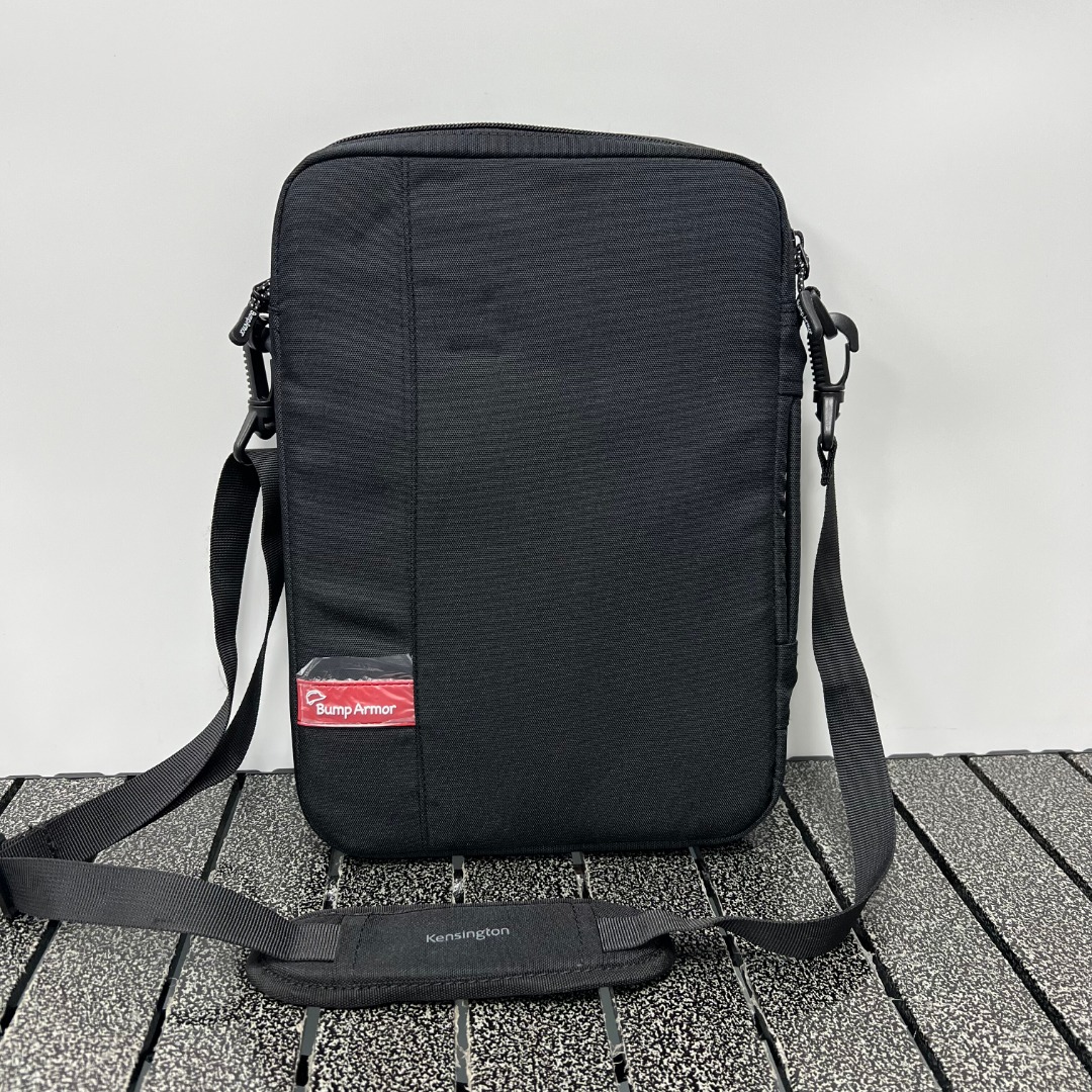 美國 Bump Armor 黑色帆布 斜咩袋, 男裝, 袋, 腰袋、手提袋、小袋 - Carousell