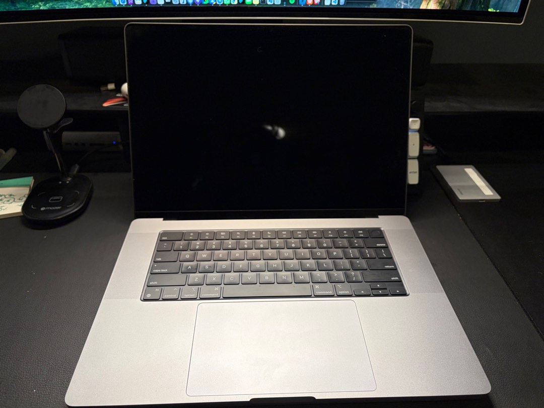 Apple MacBook Pro 16-inch (M2 Max, 32GB), Computers & Tech, Laptops ...