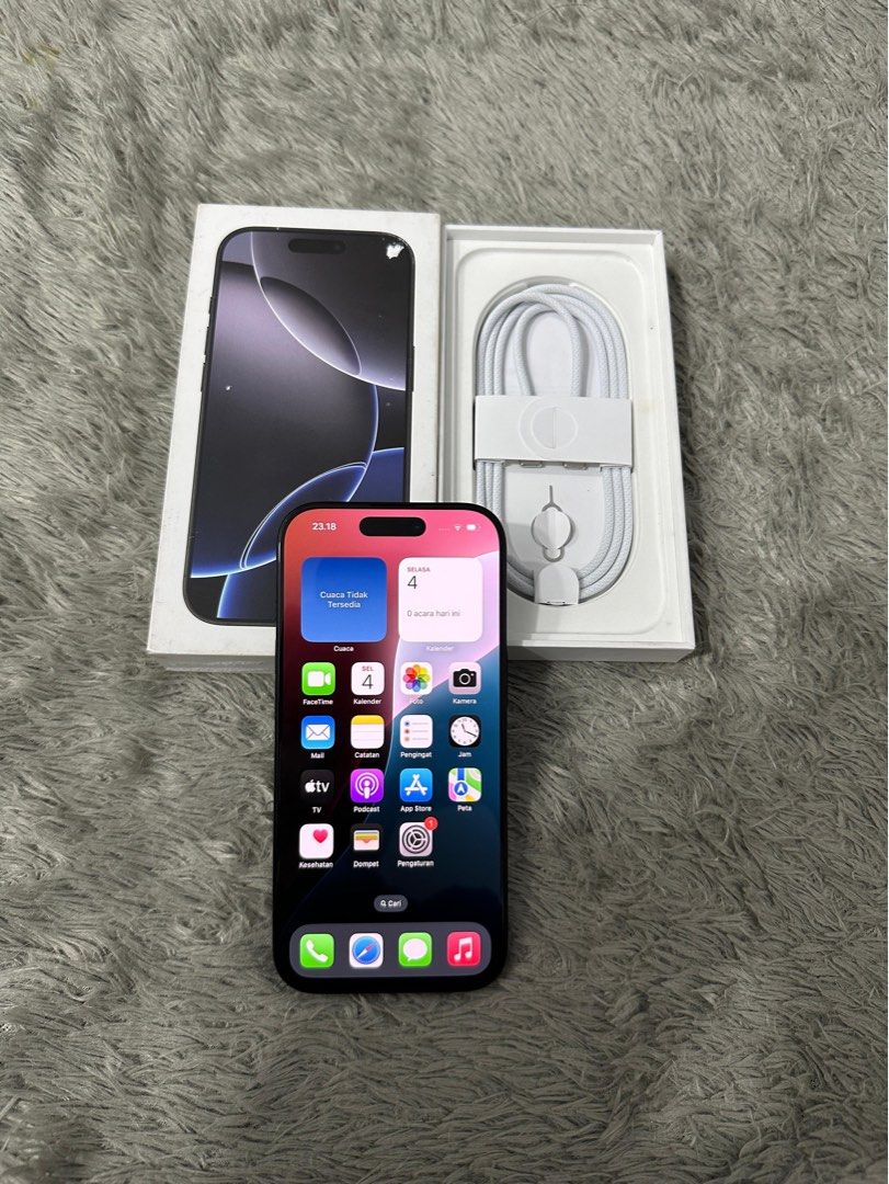 Iphone 16 Pro 256gb Black IBOX Garansi On Mei 2026, Telepon Seluler ...