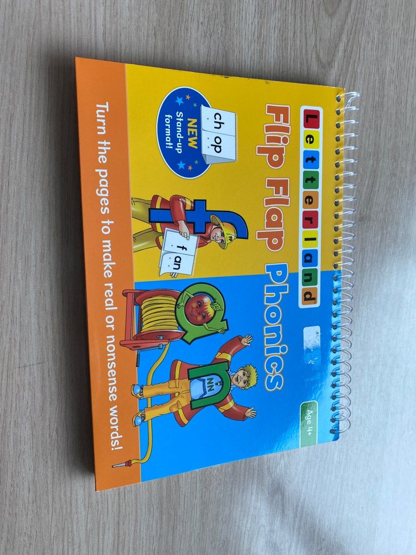 Letterland Flip Flap Phonics Book, 興趣及遊戲, 書本 & 文具, 兒童書籍 - Carousell