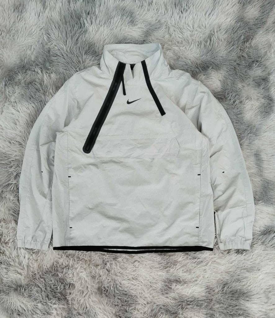 Nike Tech-pack woven jacket, Men's Fashion, Coats, Jackets and ...