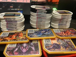 Pokemon Elite Trainer Box - Black & Bolt, Mega Evolution, Destined ...