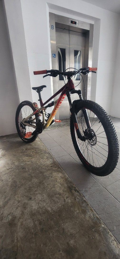 WTT/WTS Upgraded Polygon Siskiu D5 Mountain Bike, Sports Equipment ...