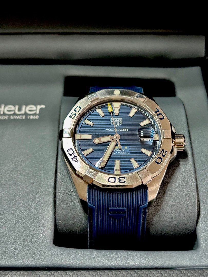 Tag Heuer Aquaracer (9.5/10 Tip top) 300m Automatic Blue sunburst dial, Luxury, Watches on Carousell