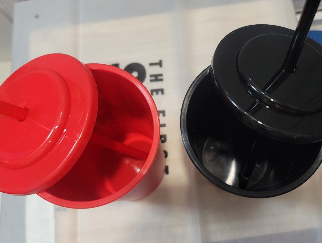 TFSD 灌籃高手 600ml塑膠杯 一對紅與黑 官方授權周邊 內地戲院售賣 全新未使用 The First Slam Dunk ...