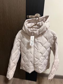 Uniqlo puff tech For Sale | Carousell Singapore