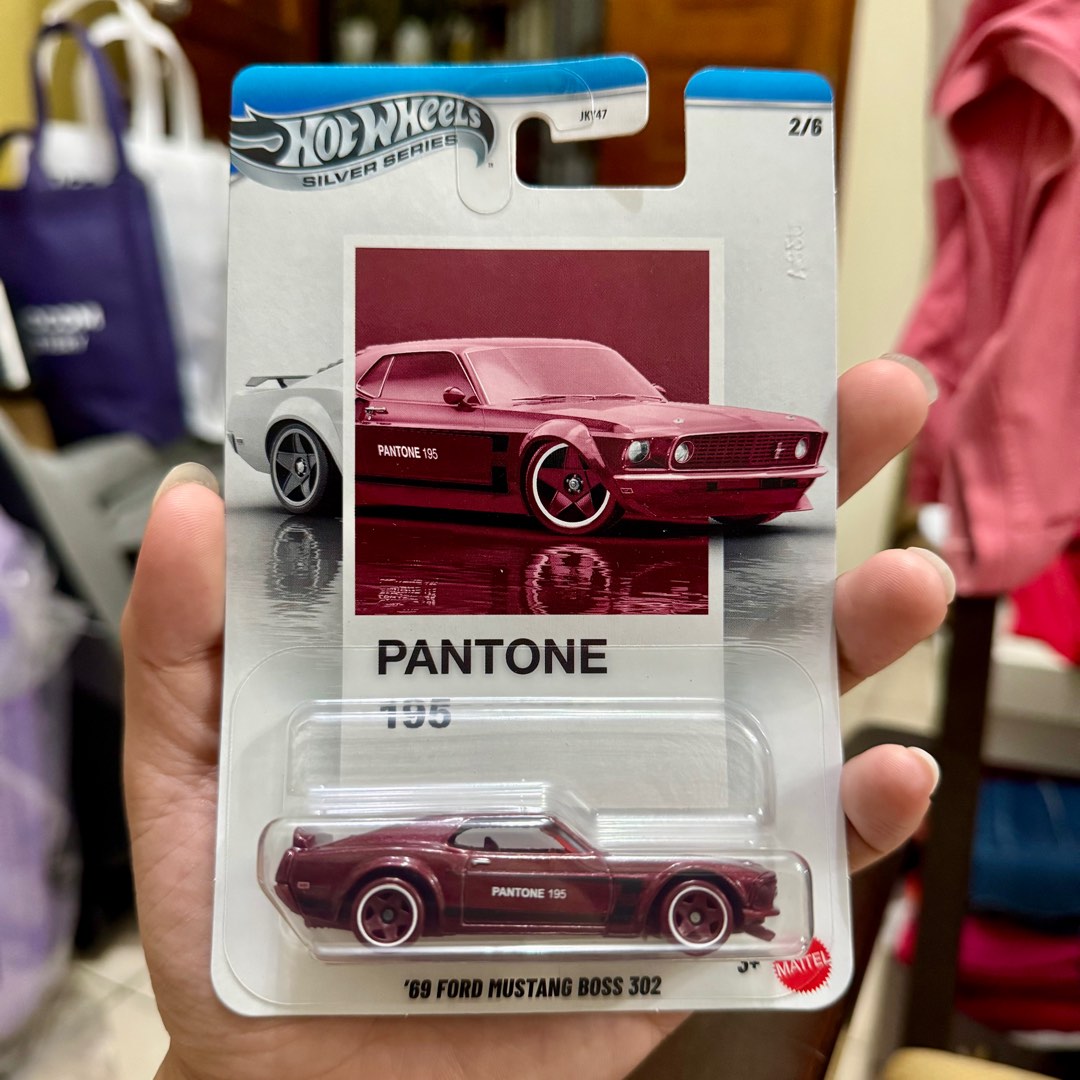 Hot Wheels Silver Series Pantone - '69 Ford Mustang Boss 302, Hobbies ...