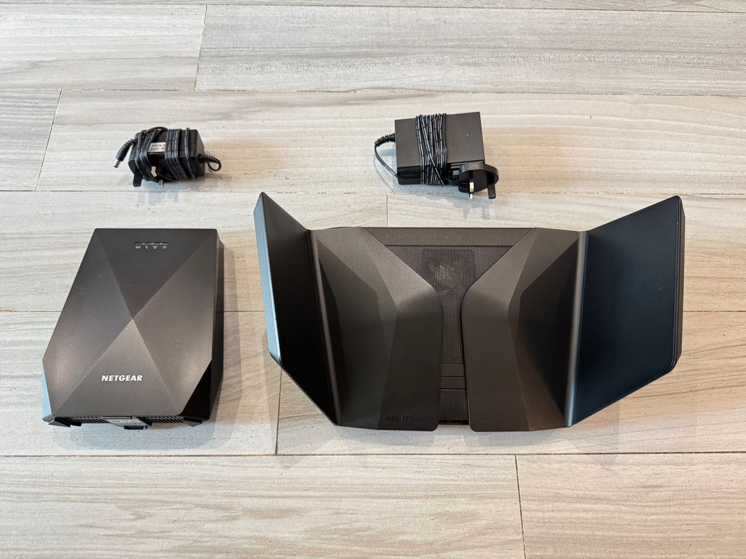 Netgear Nighthawk RAX120 AX6000 AX12 WiFi 6 Router and EX7700 WiFi Mesh ...