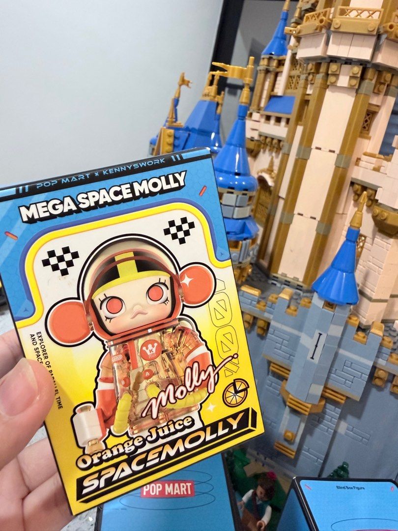 Space molly V4 💯 Original , Hobbies & Toys, Toys & Games on Carousell