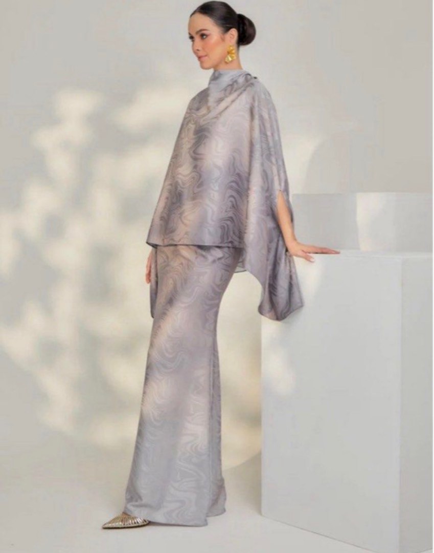 Caftanist Emily Marble Jacquard Ombre Set, Women's Fashion, Muslimah ...