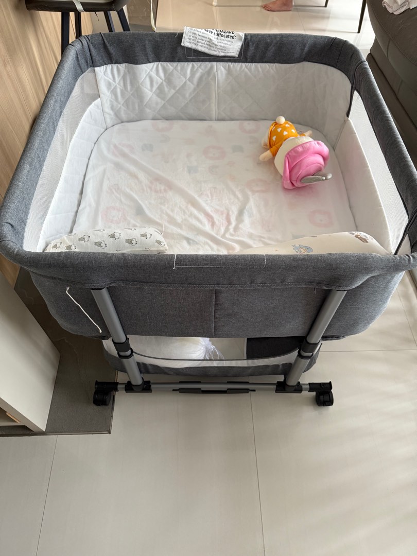 Cutebeams Baby Bassinet - Like New, Babies & Kids, Baby Nursery & Kids ...