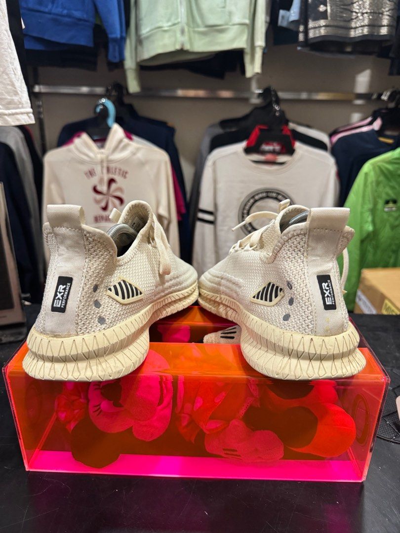 EXR A_MAZE RUNNER BB5AD1MAZ1 BEG, Men's Fashion, Footwear, Sneakers on ...