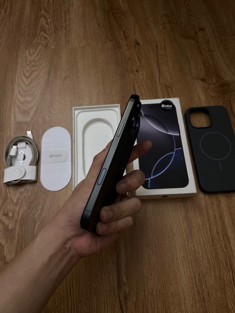 Iphone 16 Pro Max 256gb Blibli BH 100% CC 30 garansi Juli 2026 LIKE NEW ...