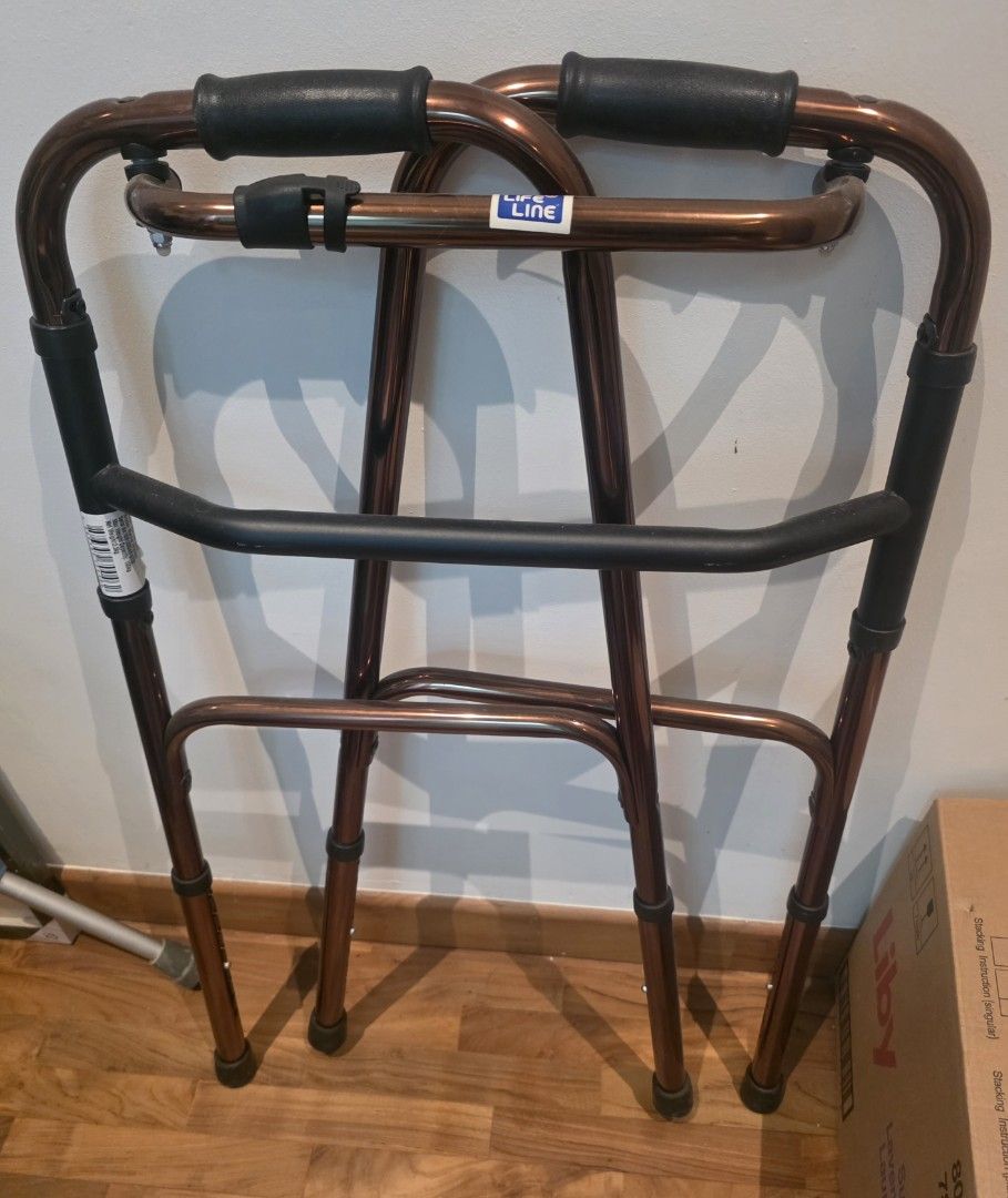 Life Line Walker and Crutches Set, Health & Nutrition, Assistive ...